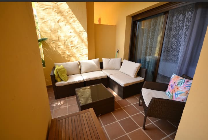 Precioso Apartamento Con Varias Piscinas Y Zona Ve - Manilva