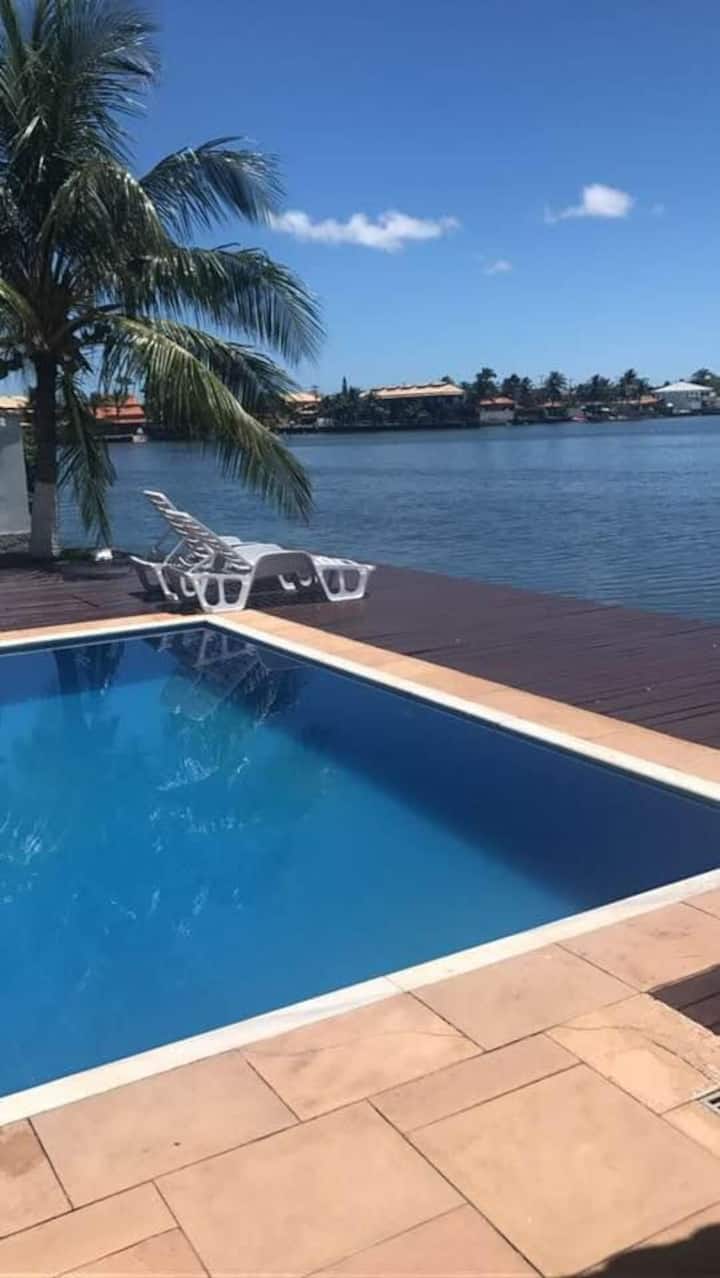 Casa Agradável Com Piscina E Vista Para O Canal - Cabo Frio