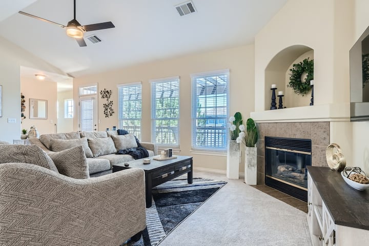 Rent Entire Condo - 8 Minutes To Uc Health Or Ncmc - Greeley, CO