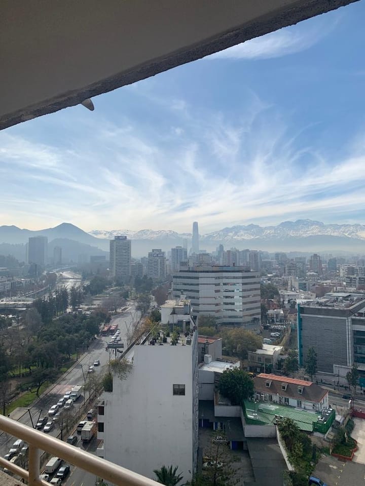 Apartamento En Providencia Con Estacionamiento. - Providencia, Chile