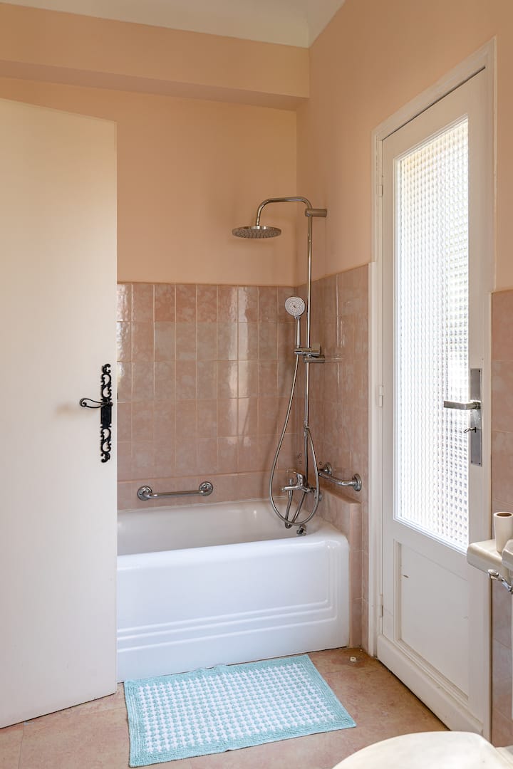 Villa Avec Piscine Et Grand Jardin, Cannes à 5 Mn - Cannes