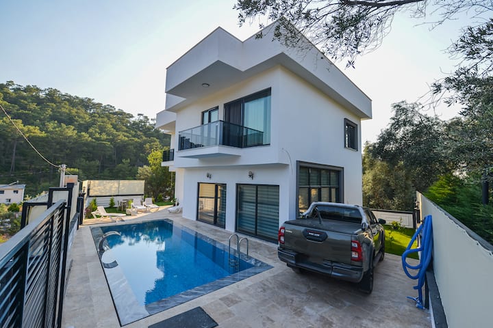 ÖZel Havuzlu Ve Doğa Manzaralı Villa - Dalaman