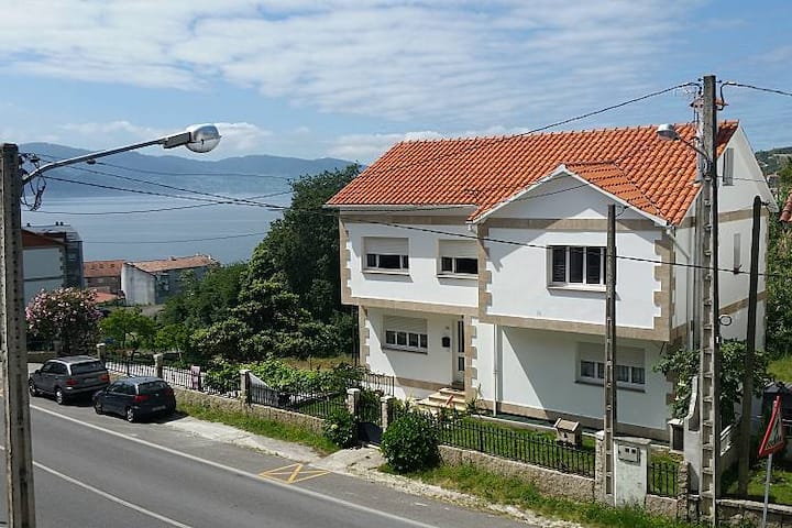 Se Alquila Apartamento En Raxó - Marín