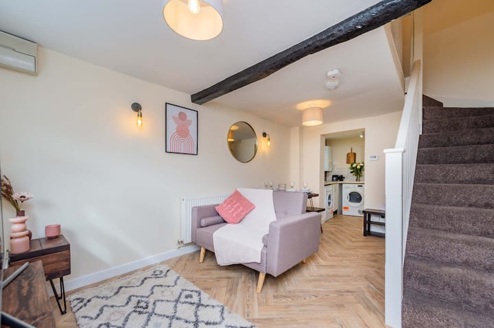 Coton Hill, Shrewsbury Cottage - Shrewsbury