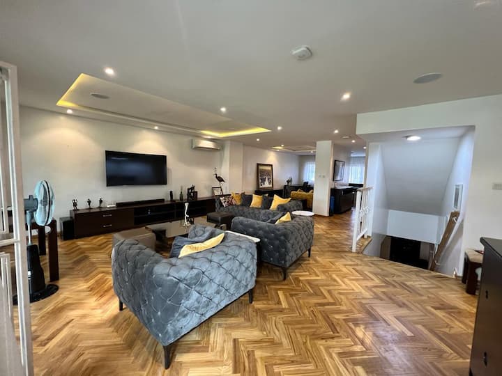 The Townhouse - London Meets Lagos In Ikoyi - Lagos