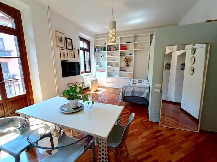 Charming Design Apartment Into Navigli District - Mailand