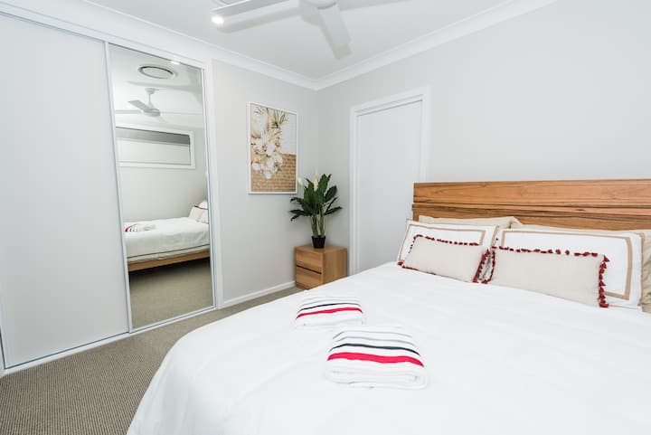 Adorable 1-bedroom Place With Free Parking. - Coffs Harbour