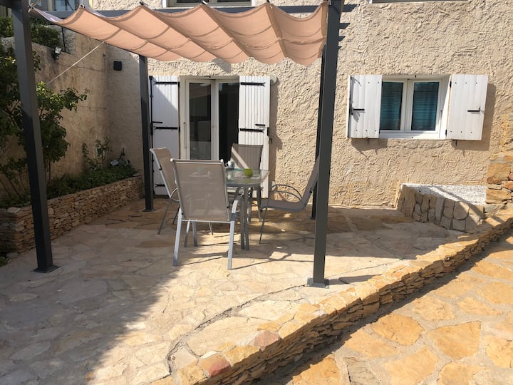 Proche Cassis T2  Rénové Avec Terrasse Sud - Carnoux-en-Provence