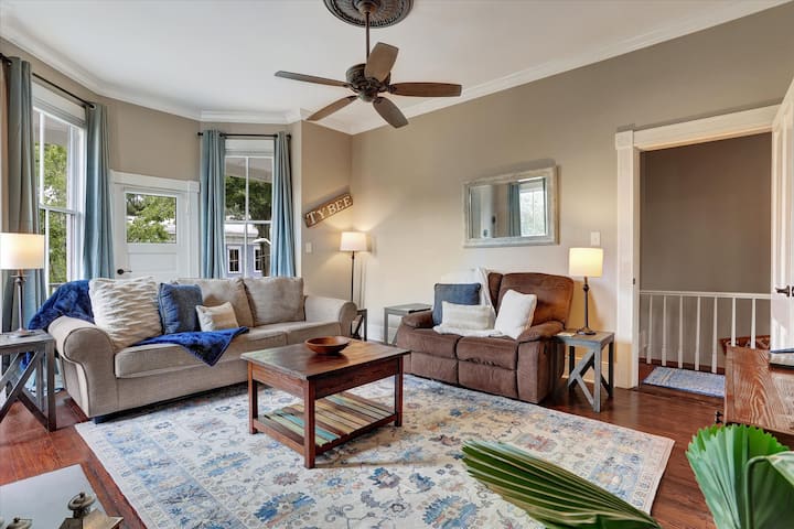 Victorian Retreat With Private Balcony By Forsyth! - Savannah, GA