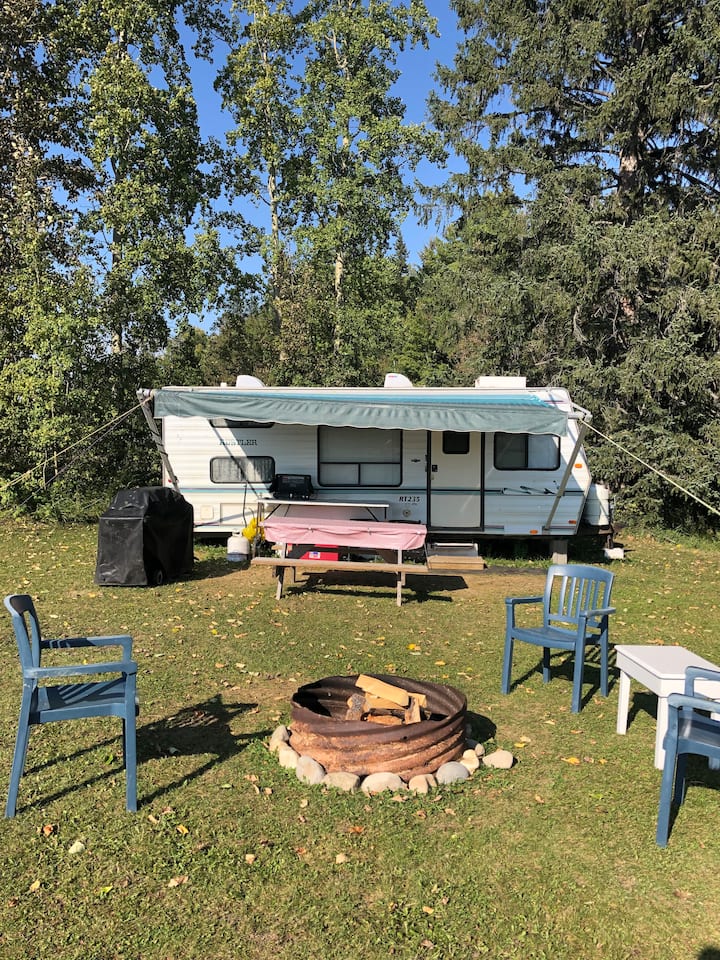 Escape The City And Unwind In The Country - ロッキー・マウンテン・ハウス