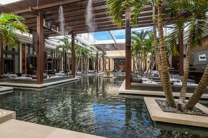 Setai Oceanview 2/2 Luxury Residence - Miami Beach, FL