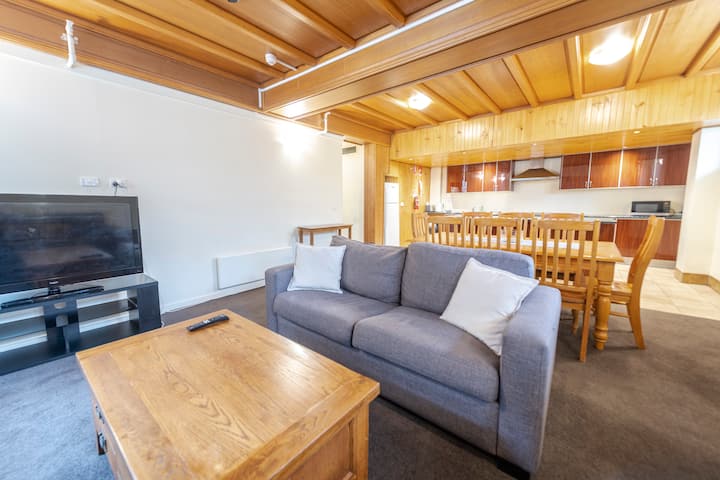 Enzian 300a - One Bedroom Apartment - Mount Buller