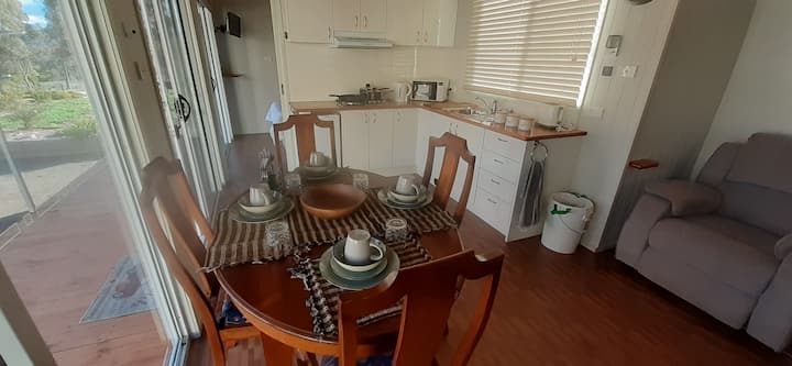 1 Self-contained Tiny House With Fireplace - Avoca