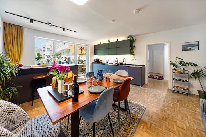 Downtown Luxury 2 Bedroom Apt W Balcony - München
