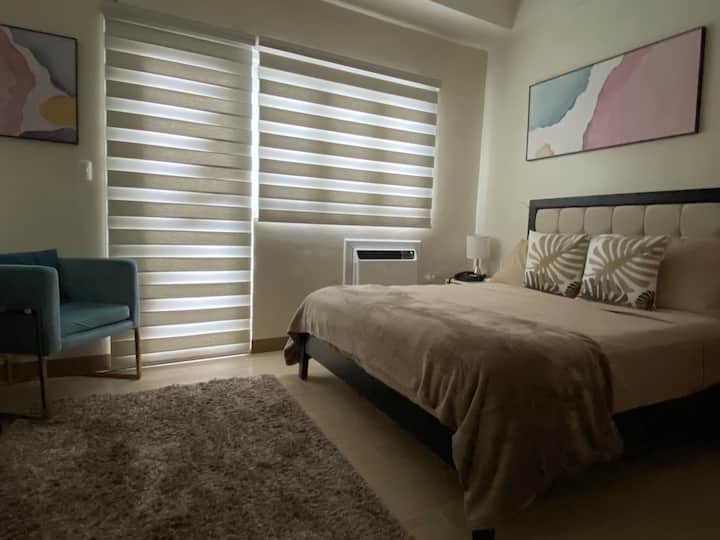 Studio W/ Pool At Lafayette Park Square Megaworld - Iloilo City