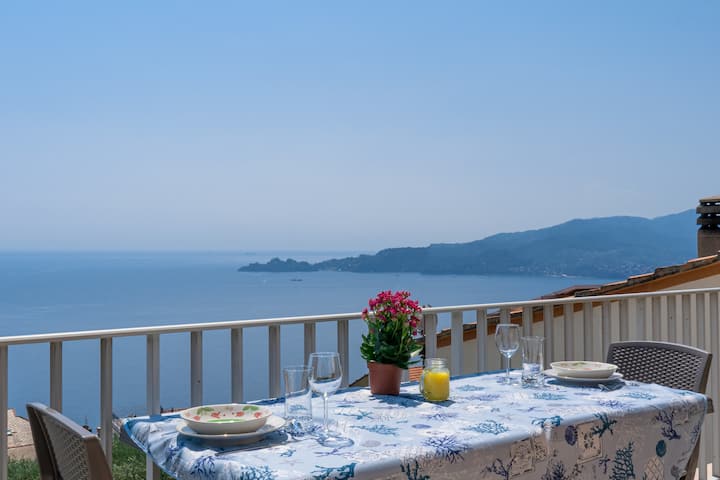 Casa Do Grifo - Incantevole Appartamento Con Vista - Chiavari