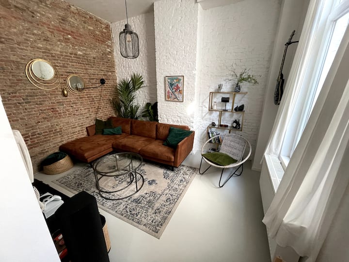 Cozy 3-bedroom Back House With Private Courtyard - 安特衛普