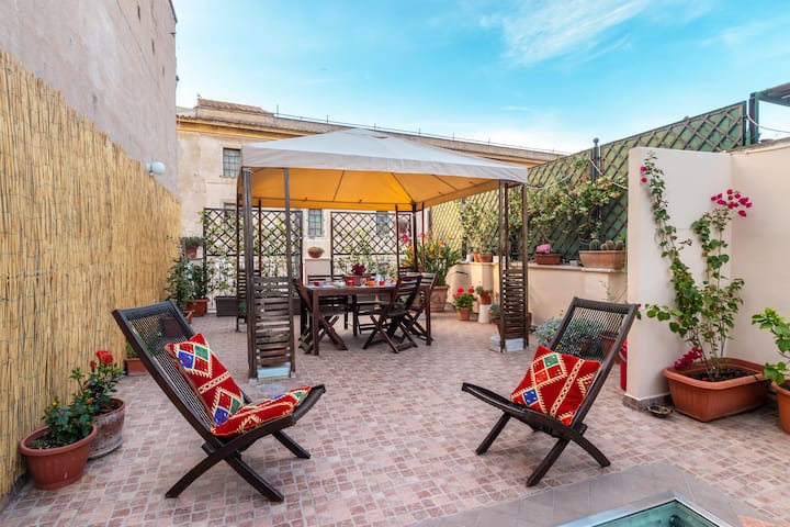 Cecilia's Terrace Al Colosseo - Rome