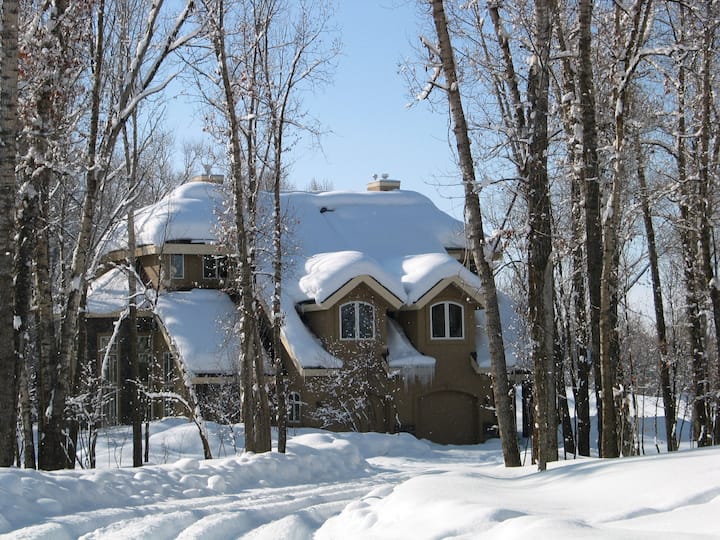 Beautiful Driggs Townhome With Views And Hot Tub - Driggs, ID