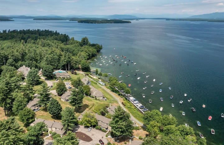 Townhouse In Gilford - Gilford, NH