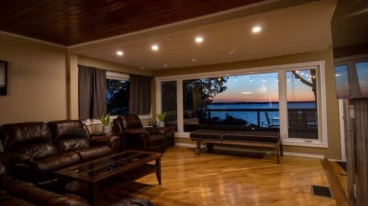 Gorgeous Waterfront Cottage 1 Hour From Toronto - Kawartha Lakes