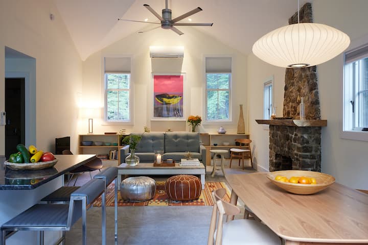 Modern & Private Cottage Minutes From Woodstock - Woodstock, NY