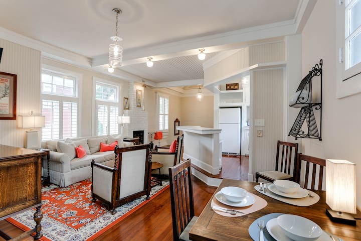 Carriage House At Forsyth – 30+ Nights-open Layout - Savannah