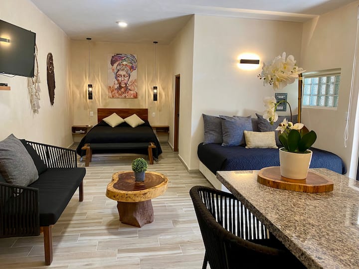 Ample Loft, 6 Minute Ride To The Beach! - Cancún