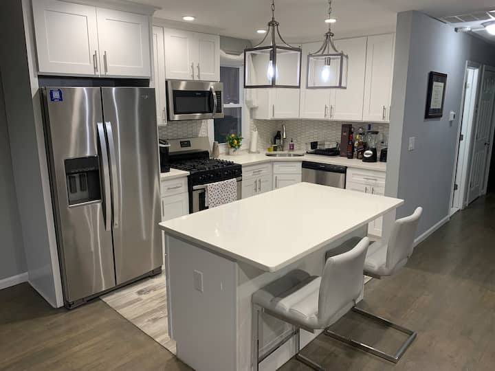 Recently Updated! Private Room. - Long Island, NY