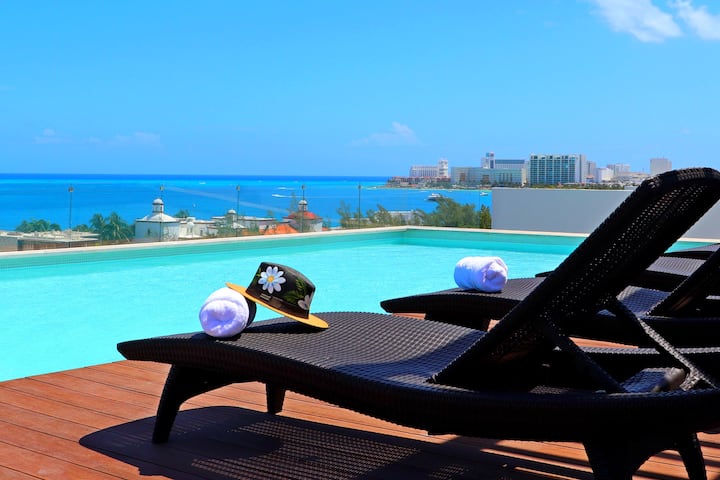 Beach 2 Min Walk, Rooftop Pool+tours & Car Rental - Cancún
