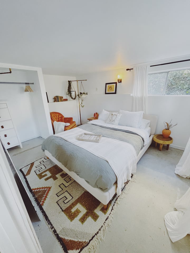Cozy Spot In Centrally Located Highland Park - Los Angeles, CA