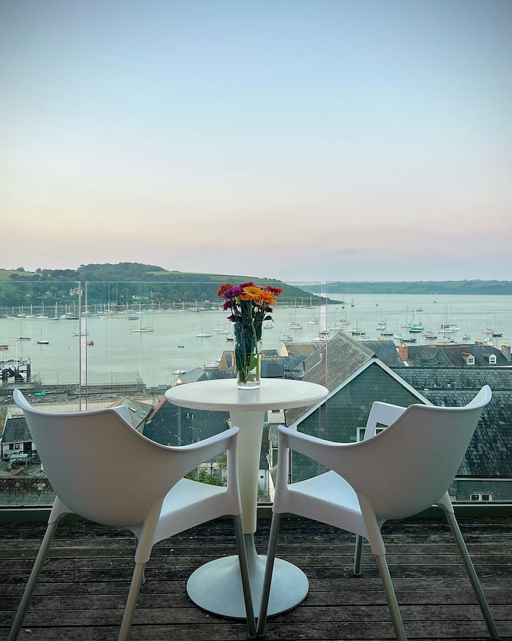 Central Falmouth With Stunning Harbour Views - Falmouth
