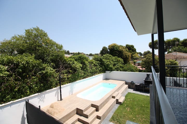 Estupendo Chalet Con Piscina(casa Luna). - Cheste