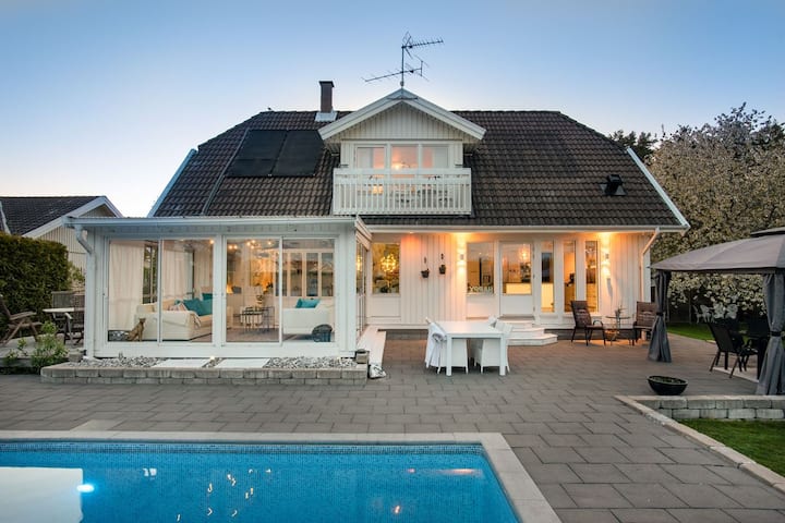 Villa Spa & Pool I Ekängen Linköping Bredvid Roxen - Linköping