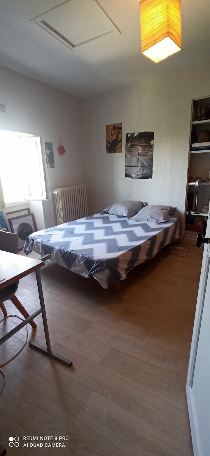 Niort : Chambre Proche Centre Ville (5min à Pieds) - Niort