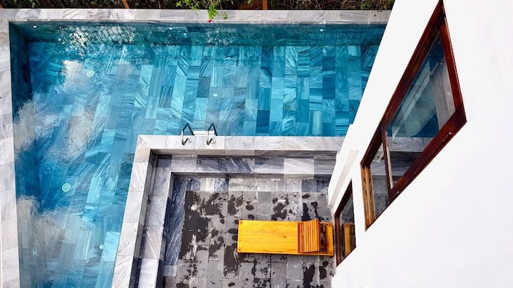 R003 With Kitchen, Queen Bed, Garden-view - Vietnam