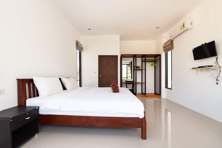 King Bed, Private Kitchen & Bathroom, Outdoor Pool - Ko Samui, Island