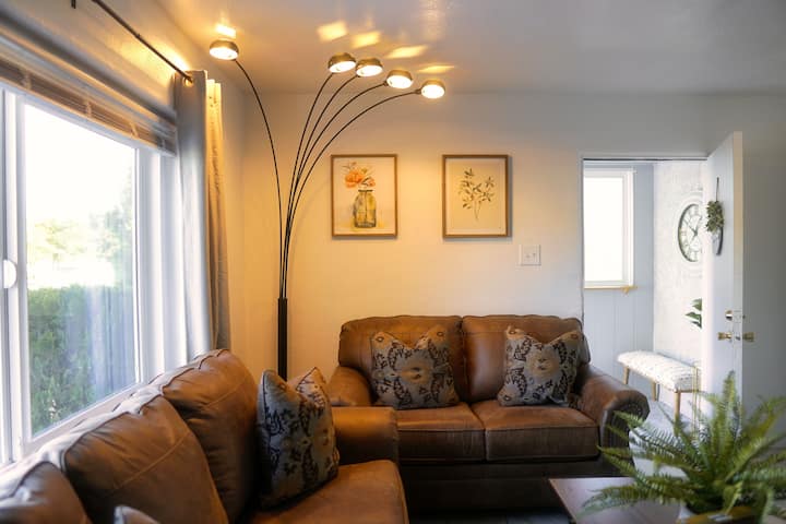 Warm And Cozy Casa Close To Nob Hill And Unm. - Albuquerque