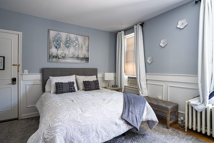 Charming Private Room At An Inn (Room 2) - New Hope, PA