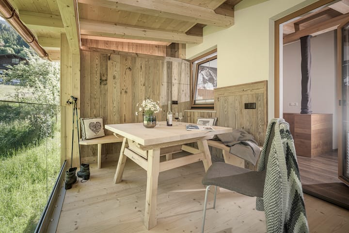Stilvolles Appartement Mit Eigener Terasse! - Ramsau im Zillertal