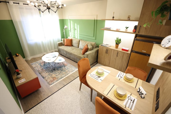 Cozy Apartment In The Heart Of Tirana - Tirana
