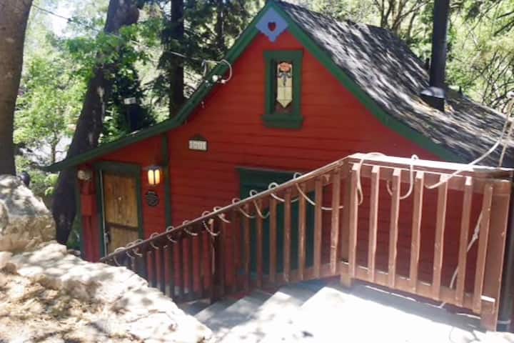 Sweet Love Nest - 5 Min To Village - Stream Below - Lake Arrowhead, CA