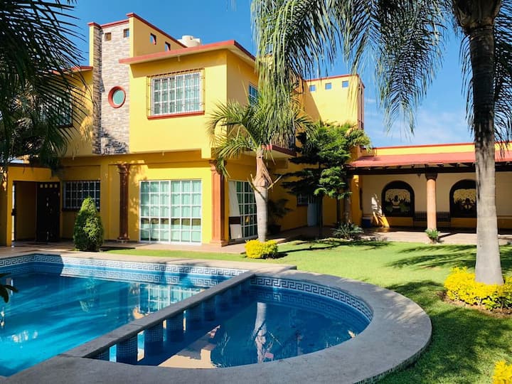 Disfruta De Un Lugar Tranquilo Fuera De La Ciudad - Alpuyeca