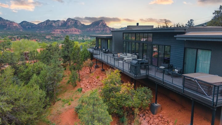 Luxurious Modern Masterpiece In Uptown Sedona - Sedona, AZ