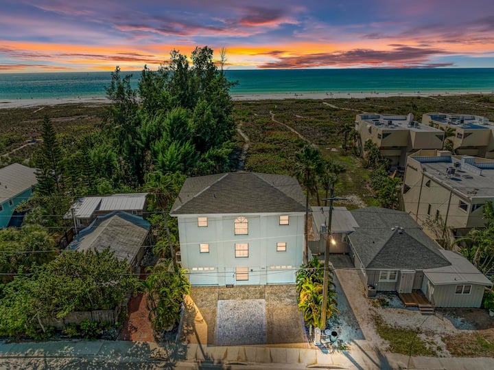 Located Directly On World Famous Siesta Key Beach! - Siesta Key, FL