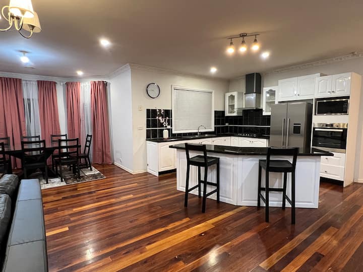 Affordable Getaways - Melton
