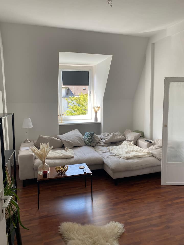 Schöne Wohnung In Neuhausen - Moosach