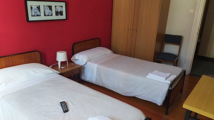 Pension Manoli Hab 3 Con Wifi - Bilbao