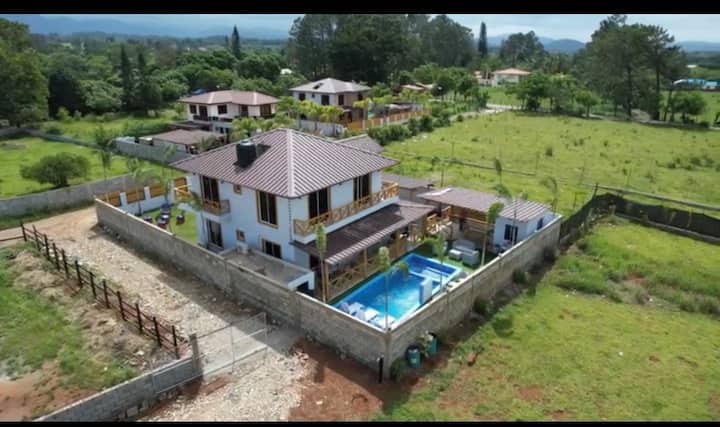 Las Palmas 3 Swimming Pool Jacuzzi And Pool Table - Jarabacoa