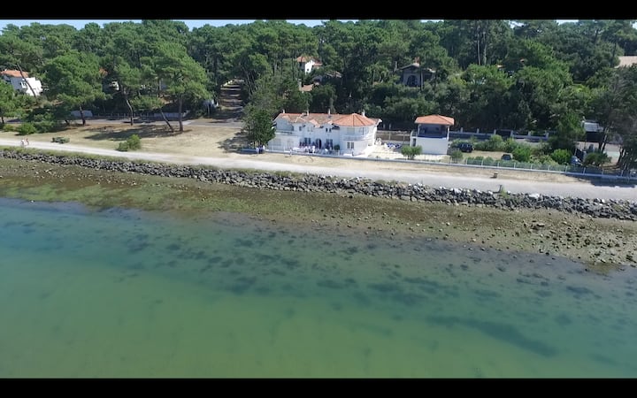 Loue Villa Hossegor Bord Du Lac Avec Piscine - Capbreton